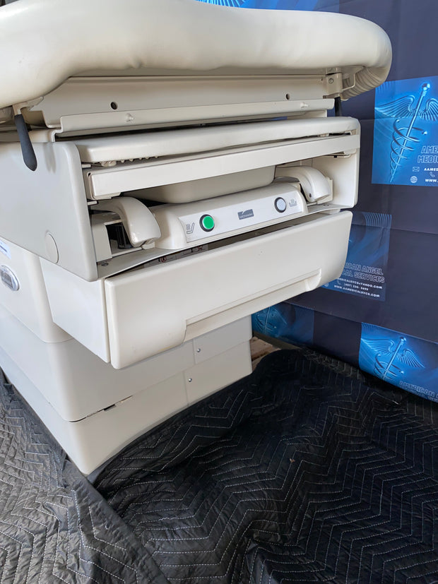Midmark 623 exam table – American Angel Medical Services